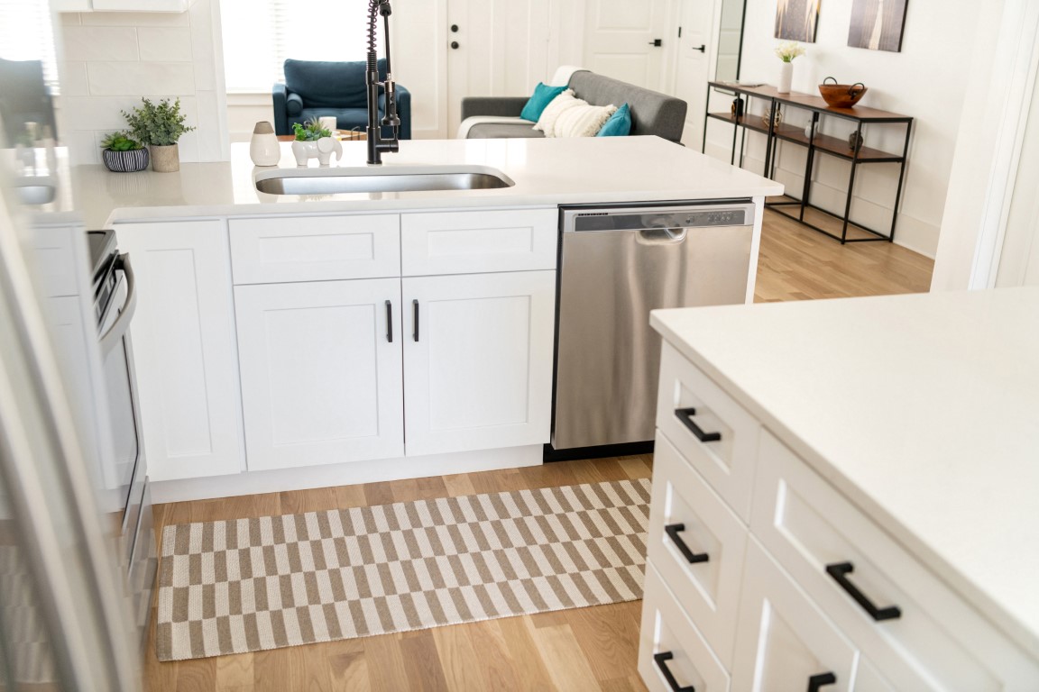 How to Choose a Kitchen Rug: Top 4 Considerations – Floorspace