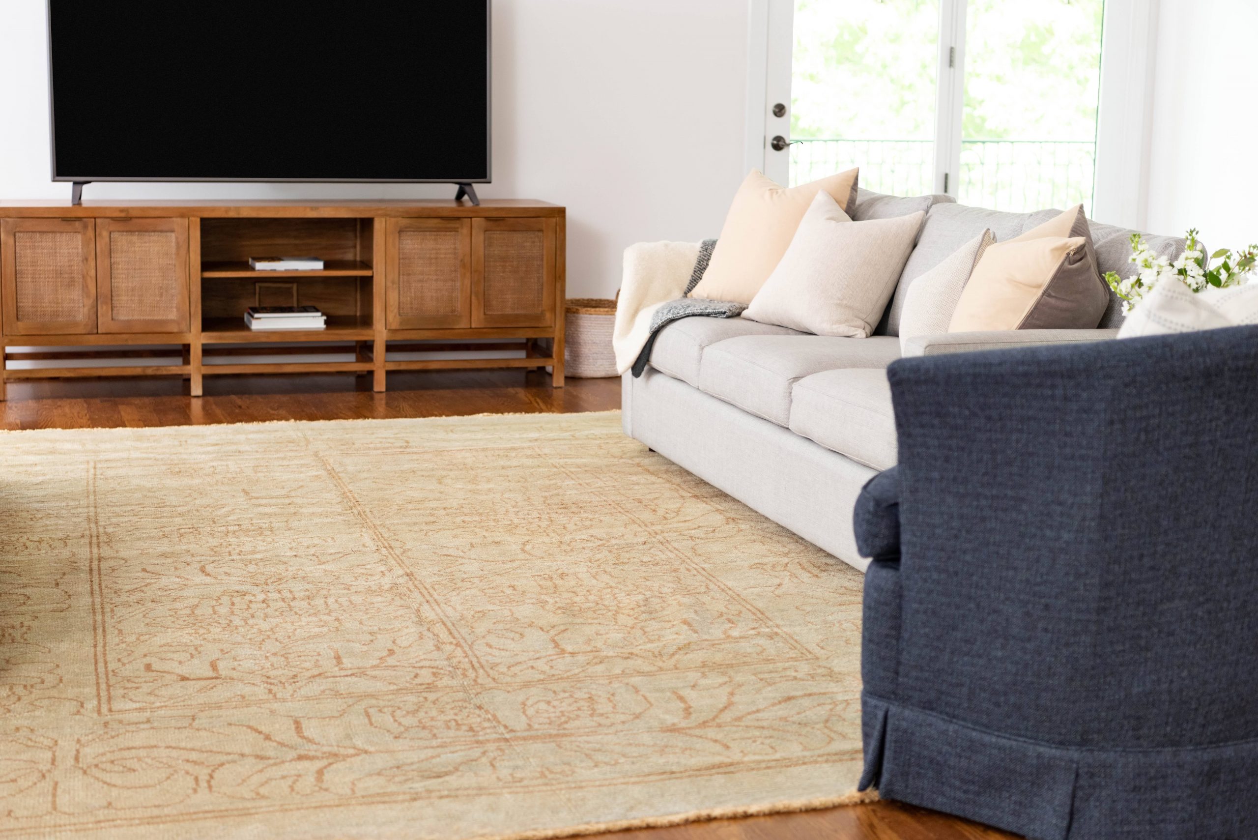 Oushak Rugs: A Timeless Legacy of Elegance and Artistry | Floorspace